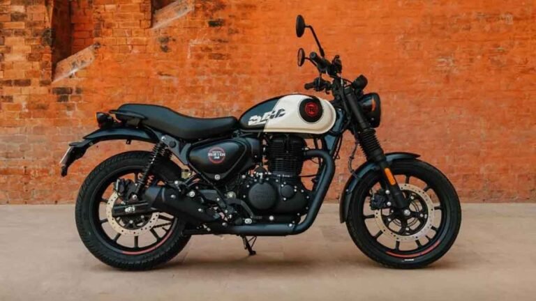 Royal Enfield Classic 350 vs Hunter 350: कौन-सी बाइक है ज्यादा बेहतर? कीमत, फीचर्स और राइडिंग तुलना